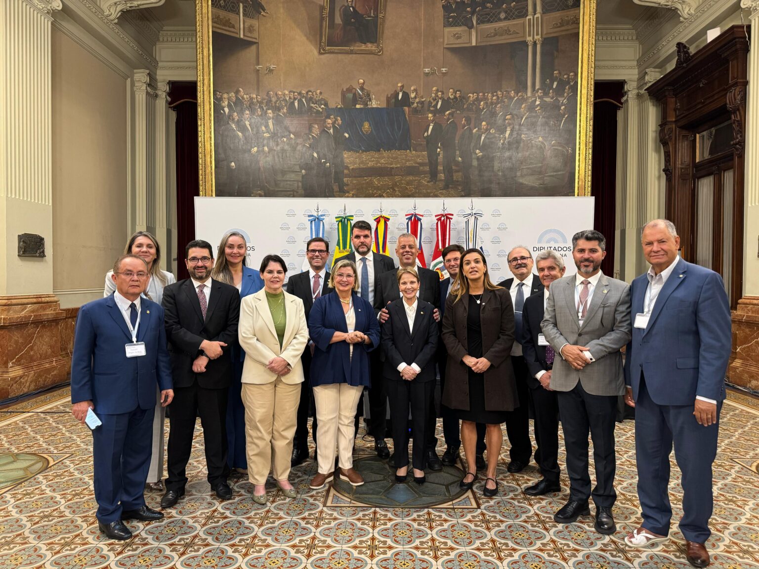 Deputada Ana Paula Leão representa o Brasil na 2ª Cúpula Sul-Americana ...